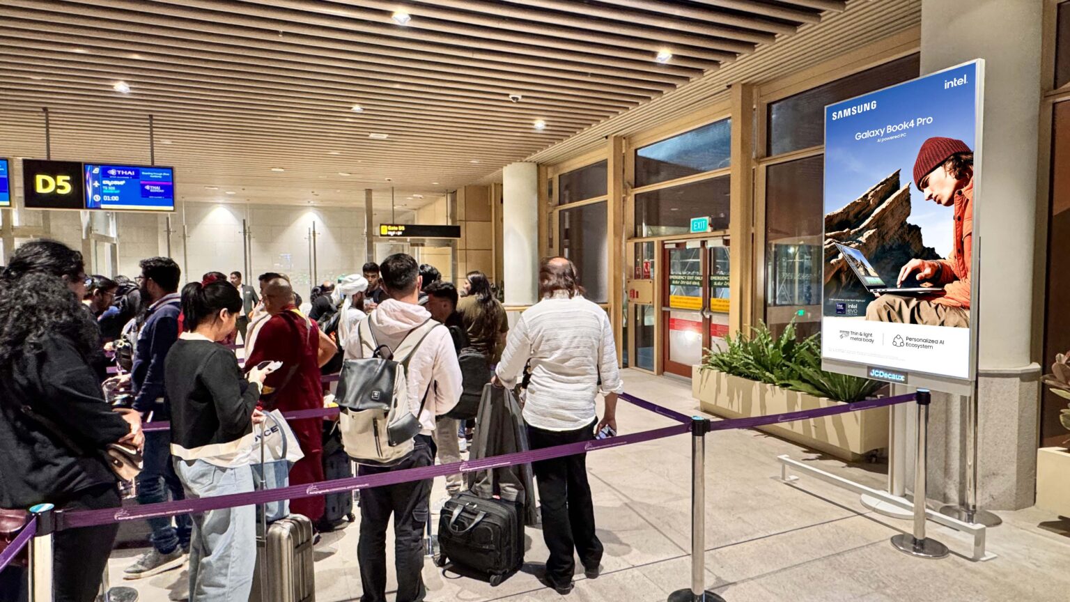 JCDecaux India partners with VIOOH to unlock programmatic DOOH targeting business travellers at ...